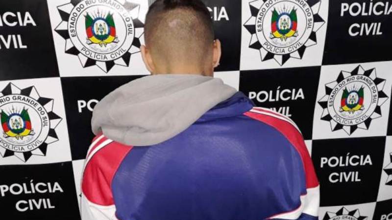 Foragido Por Roubo é Preso Na Zona Norte Da Capital Polícia Civil Rs
